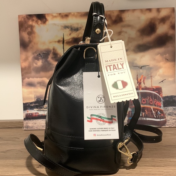 Divina Firenze | Bags | Divina Firenze Animal Print Flap Leather ...